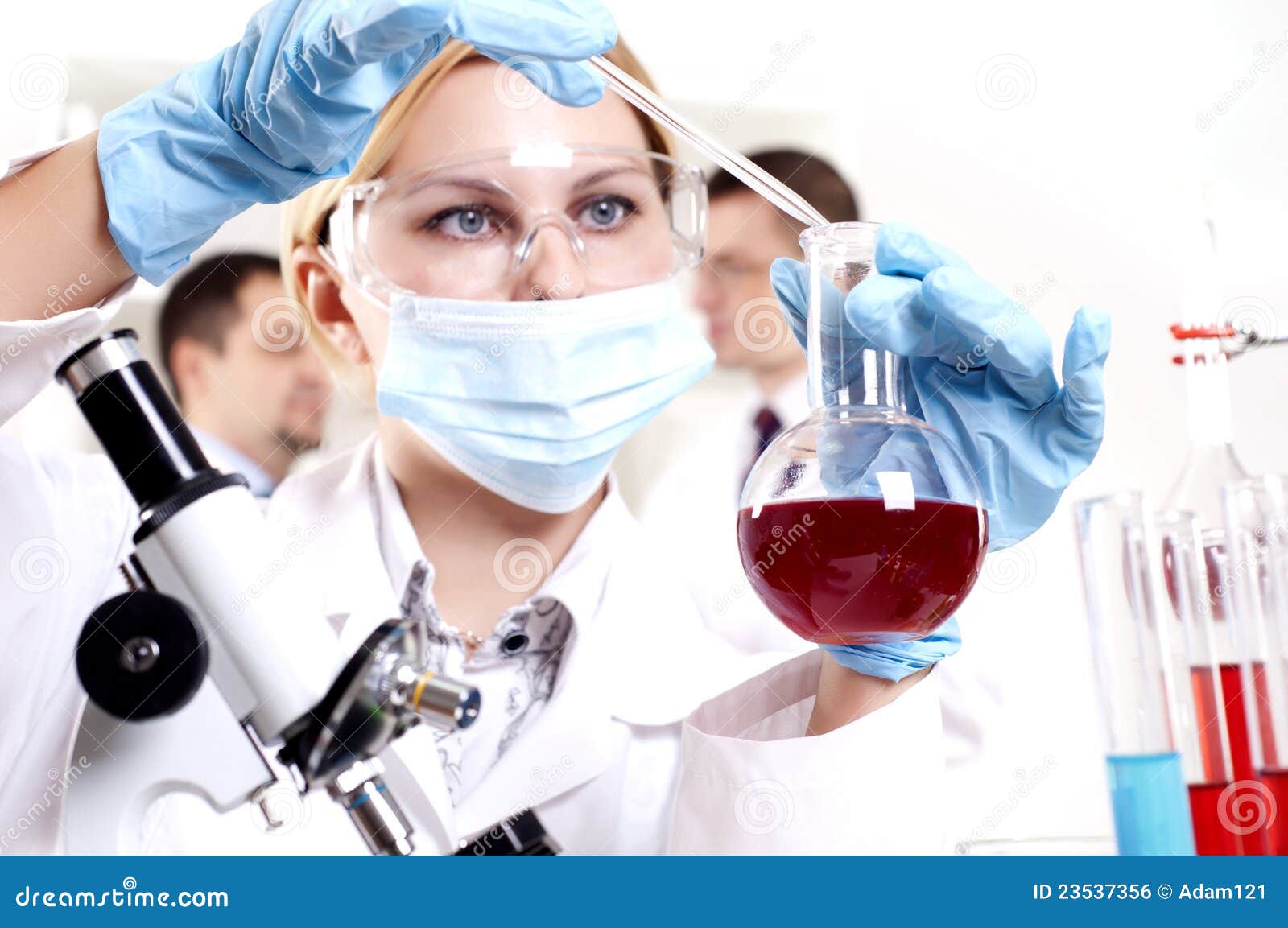 Chimiste photo stock. Image du travail, chimiste, médecin - 23537356