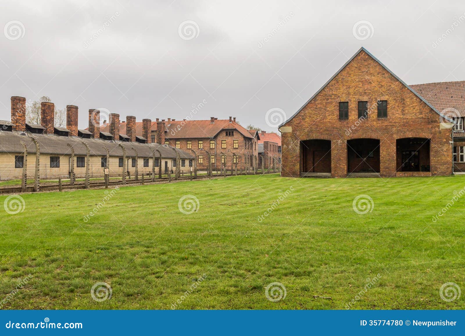 Chimneys of Auschwitz editorial image. Image of history - 35774780