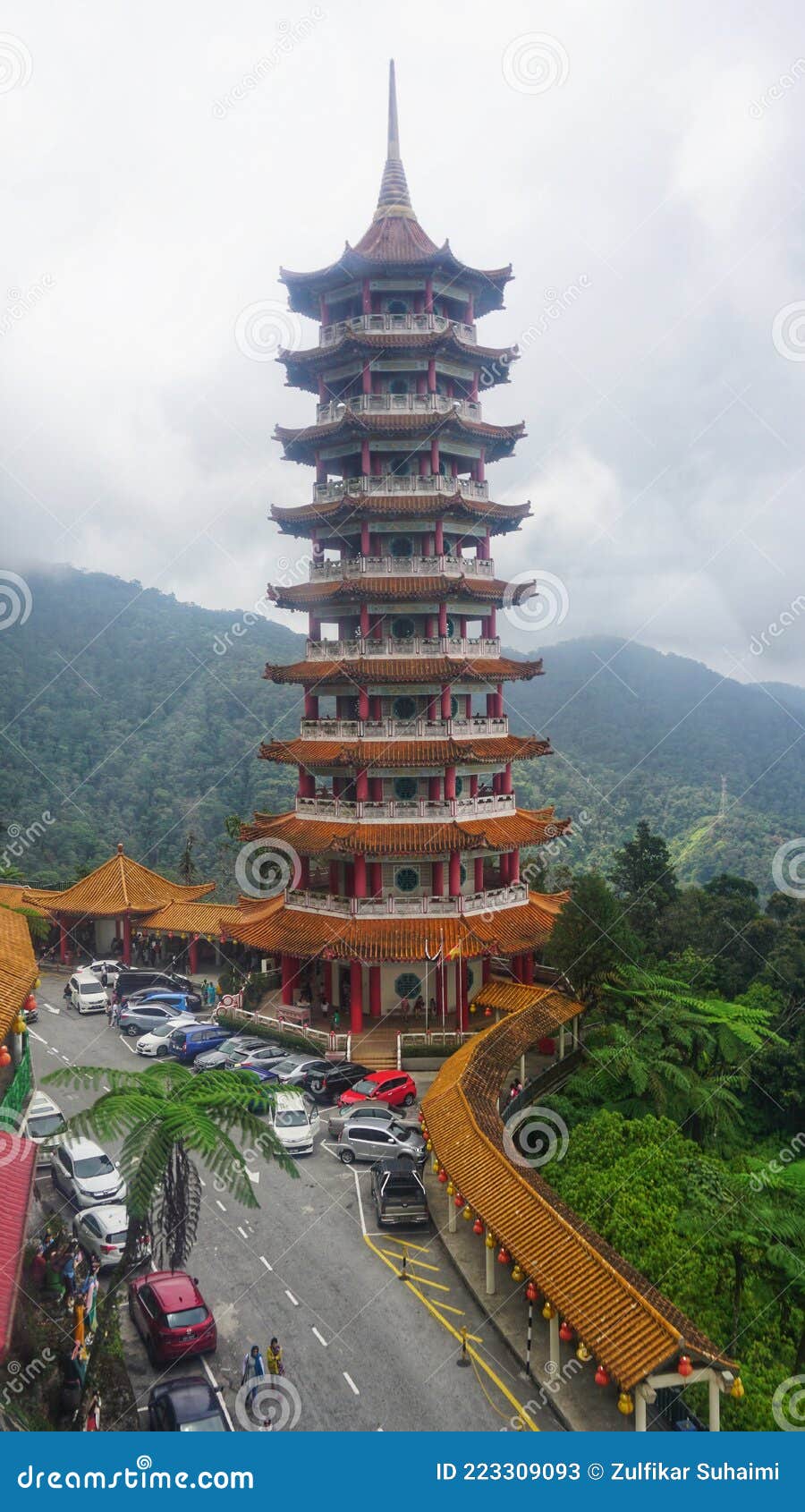 Chin Swee Caves Temple in Malaysia Editorial Stock Photo - Image of ...