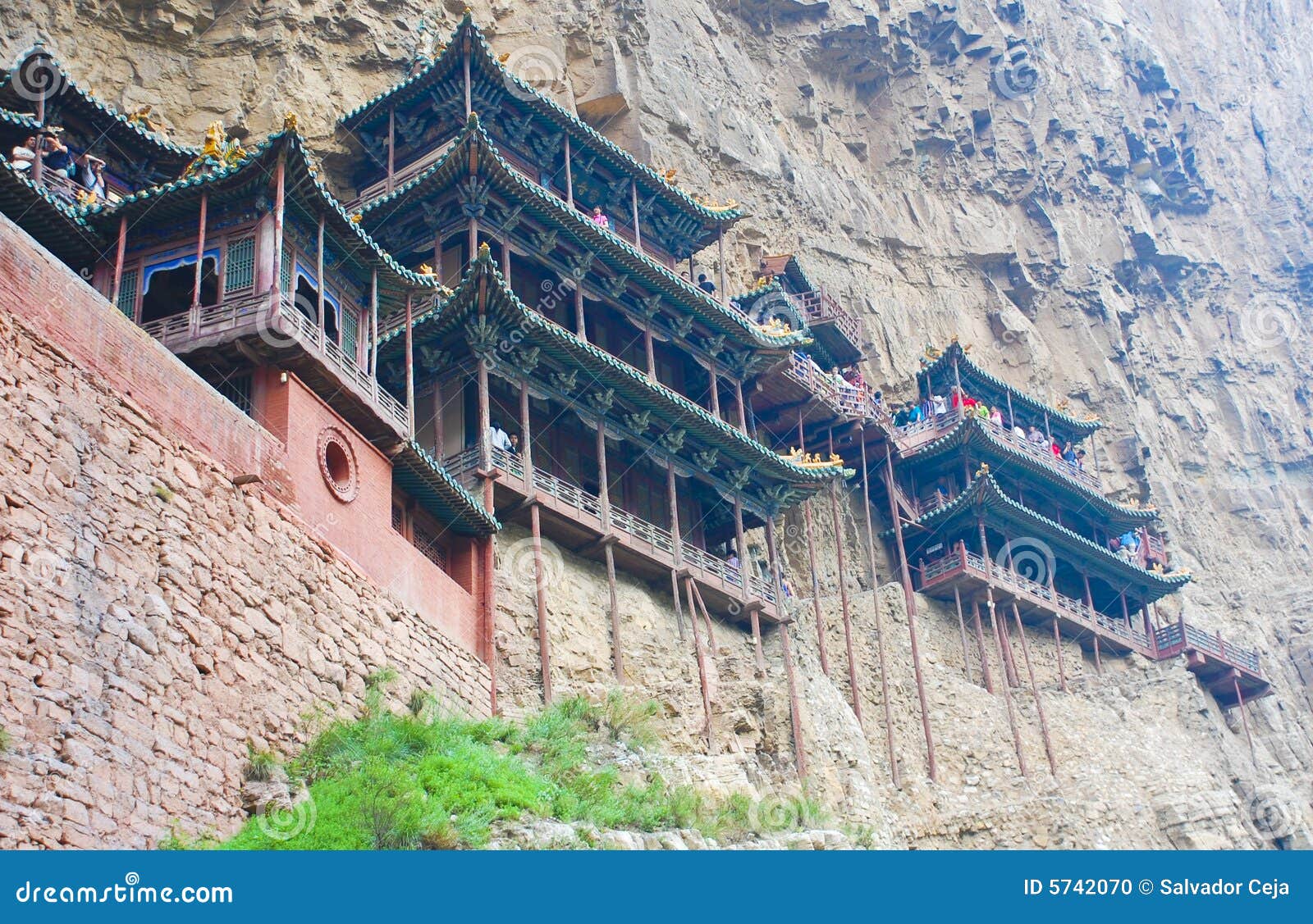 China Cliff Side Architecture Stock Photo - Image: 5742070