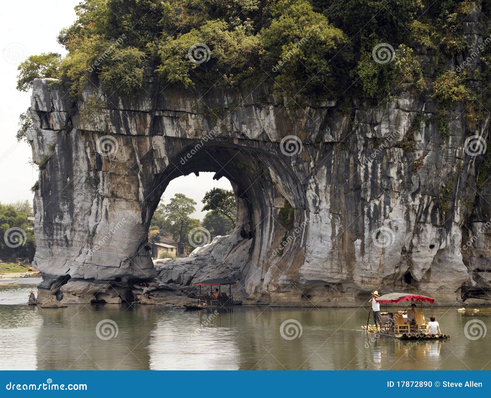 China - Elephant Trunk Hill Editorial Image - Image of orient, arch ...