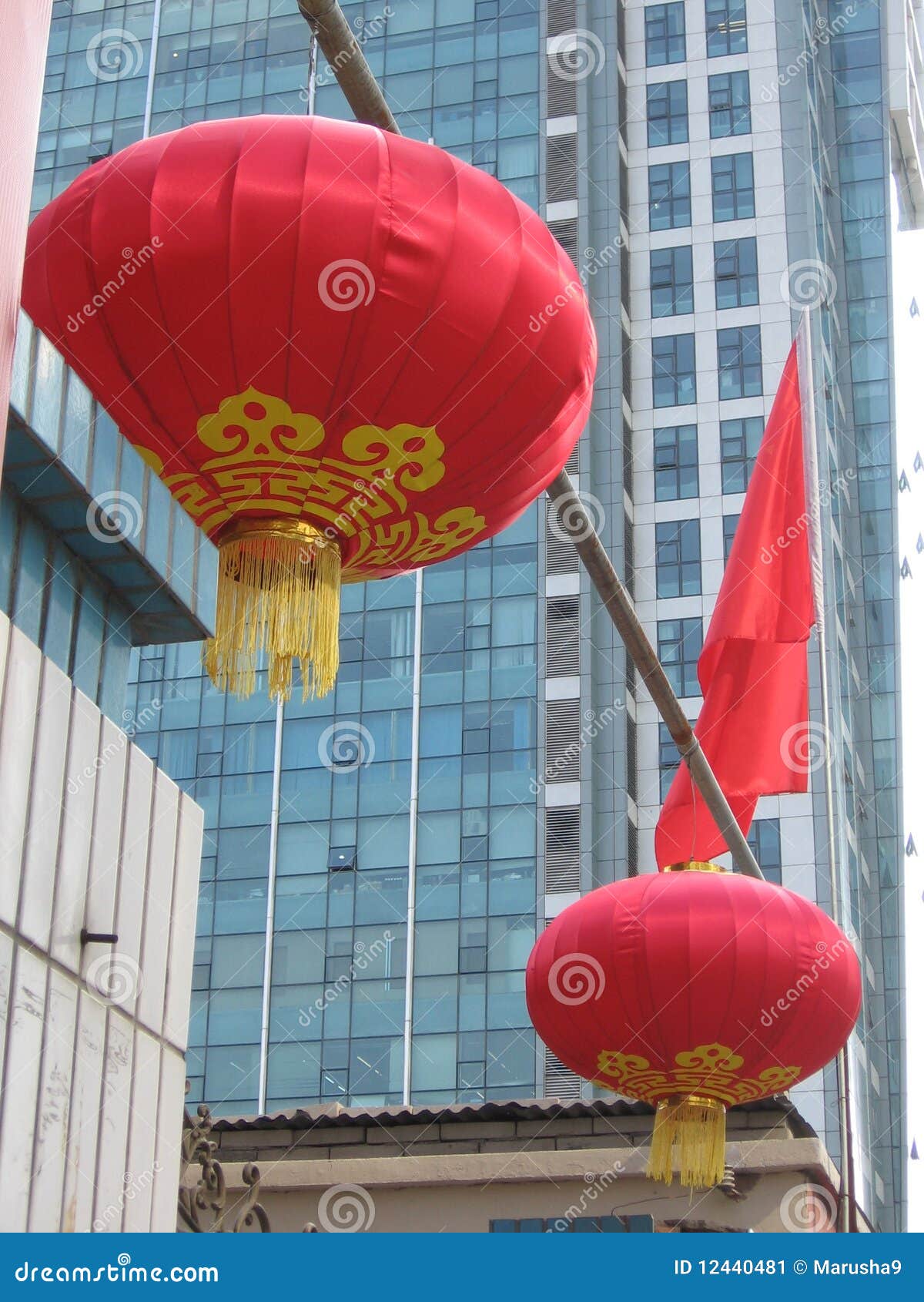 China moderna imagem de stock. Imagem de antigo, carro - 12440481