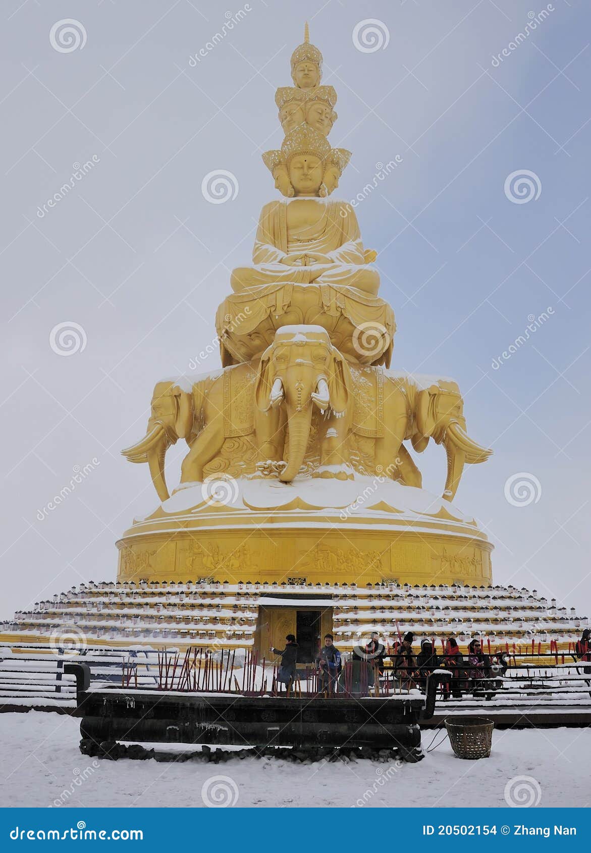 China Mount Emei Golden Summit Editorial Stock Image - Image of asian ...