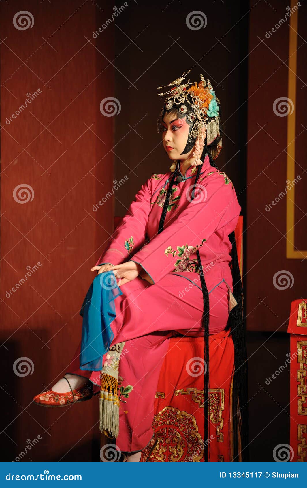 China Opera Actress Sit in a Chair Stock Image - Image of female ...