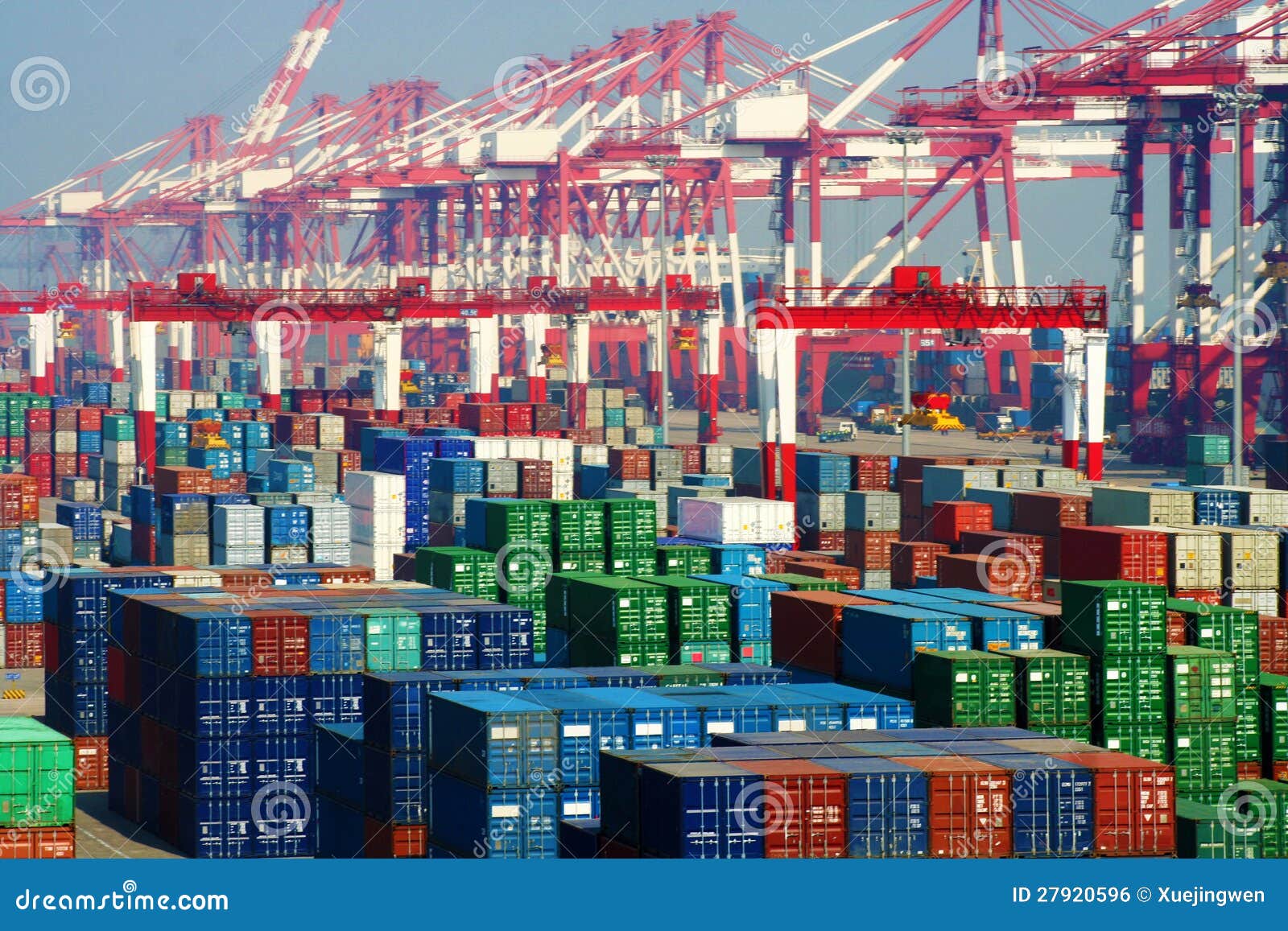 China Qingdao Port Container Terminal Editorial Photo - Image of level ...