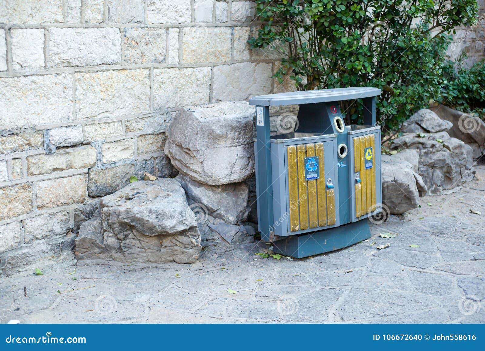 China`s trash can editorial image. Image of trash, lifestyle - 106672640