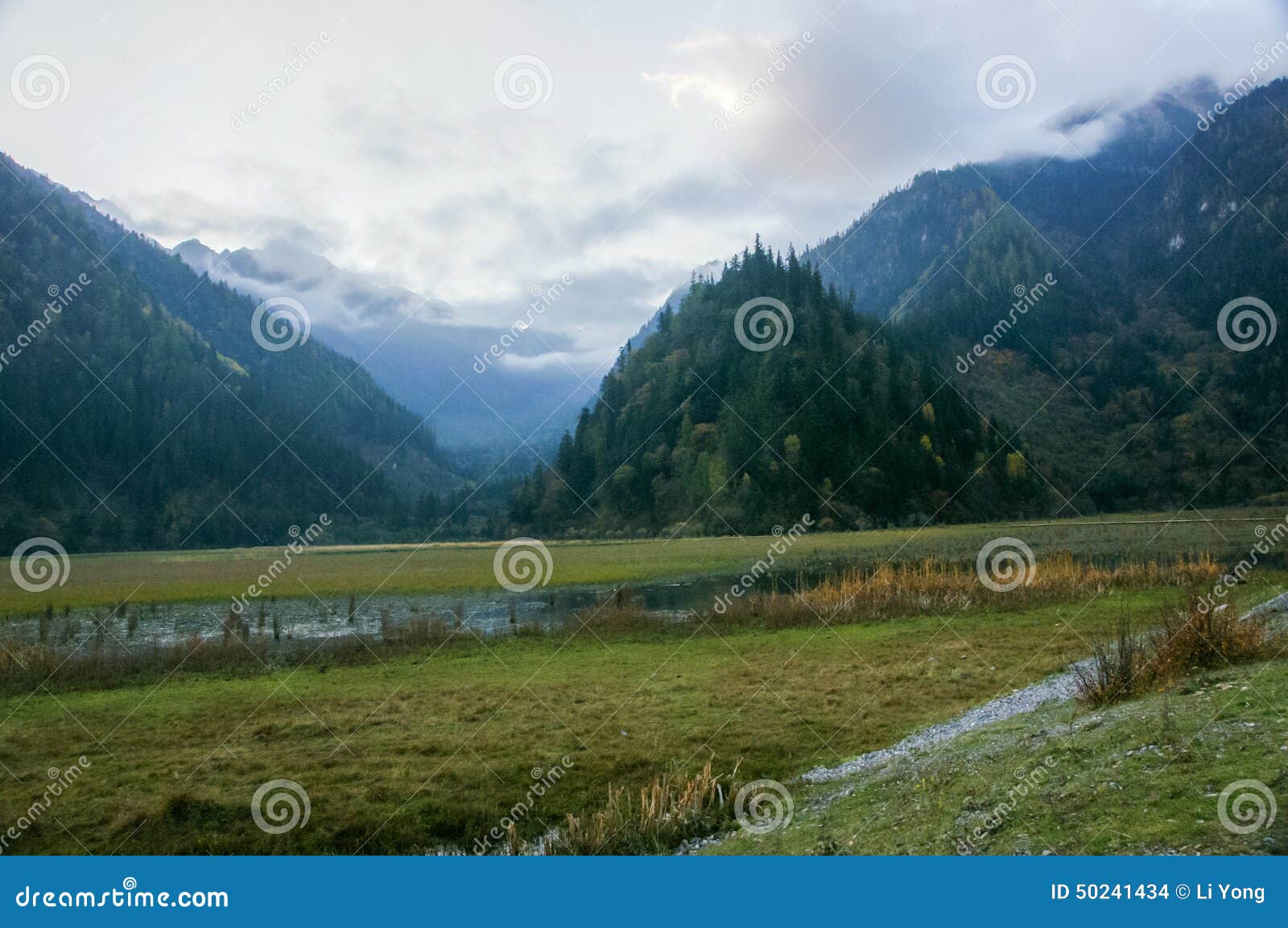 China Sichuan Aba Road Scenery Stock Photo - Image of yellow, lake ...