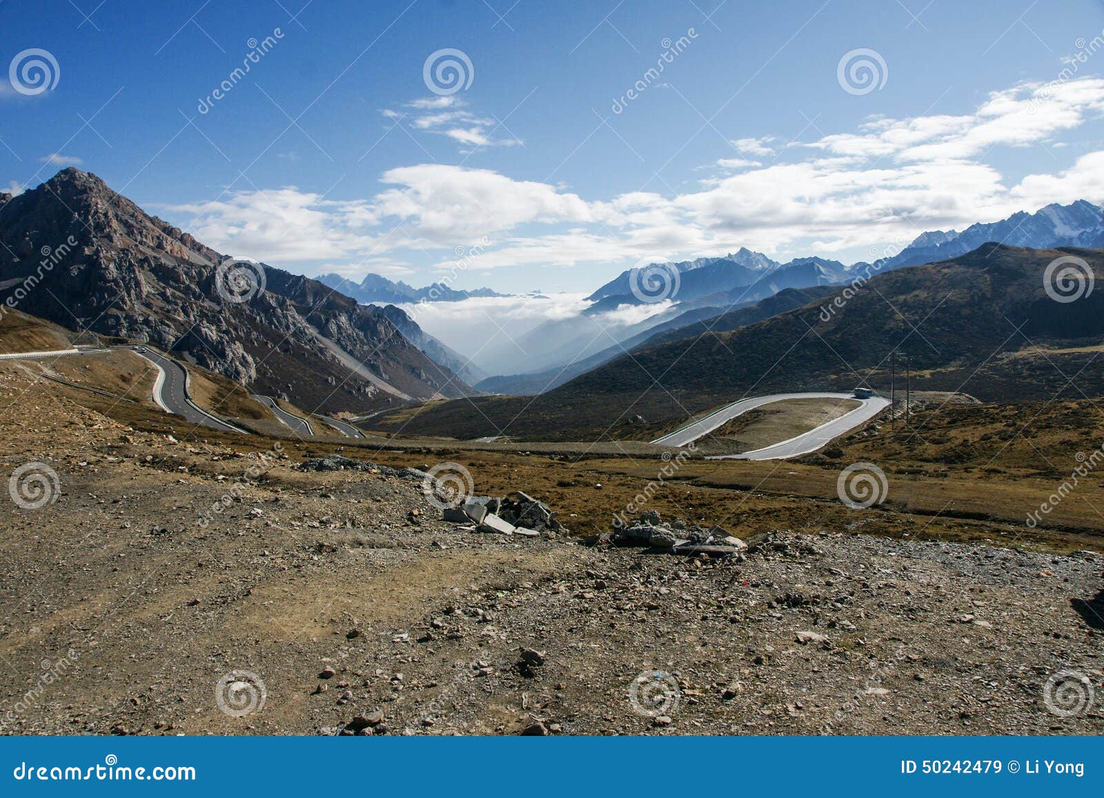 China Sichuan Aba Road Scenery Stock Image - Image of white, snow: 50242479