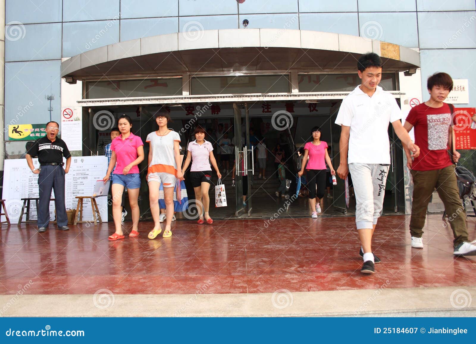 China: Students Take the Exam Editorial Photography - Image of china ...