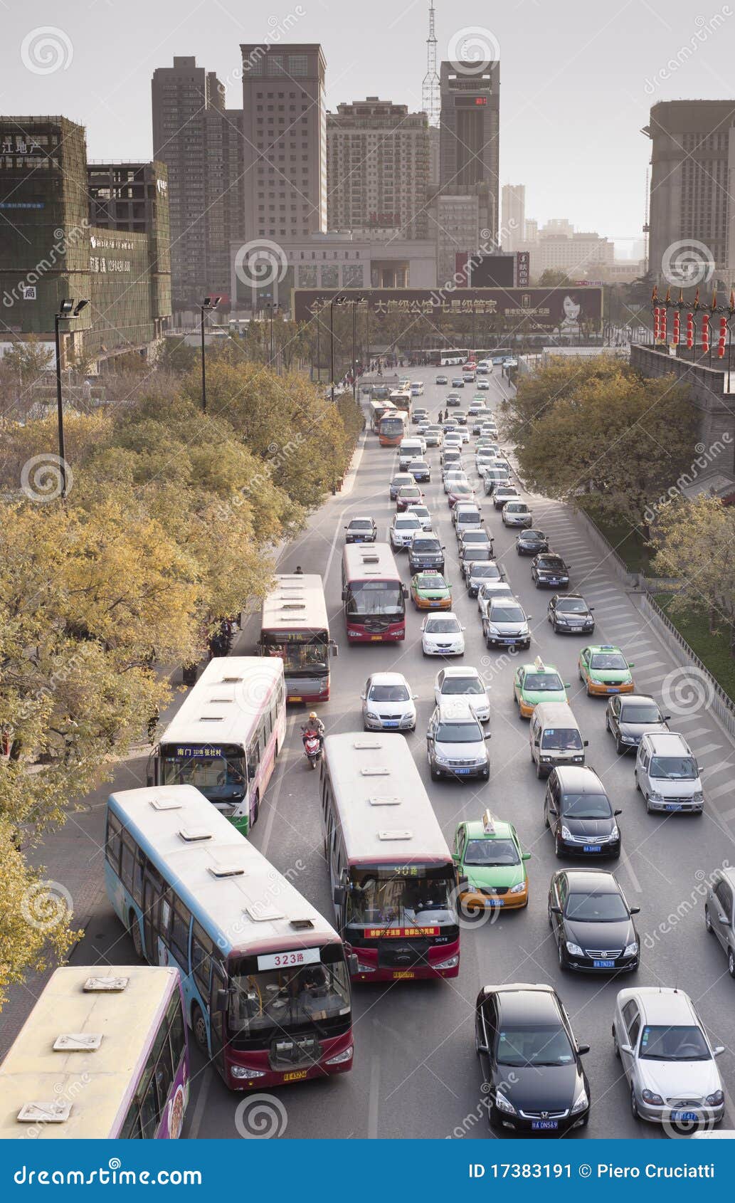 China: Traffic jam editorial photo. Image of cars, asia - 17383191