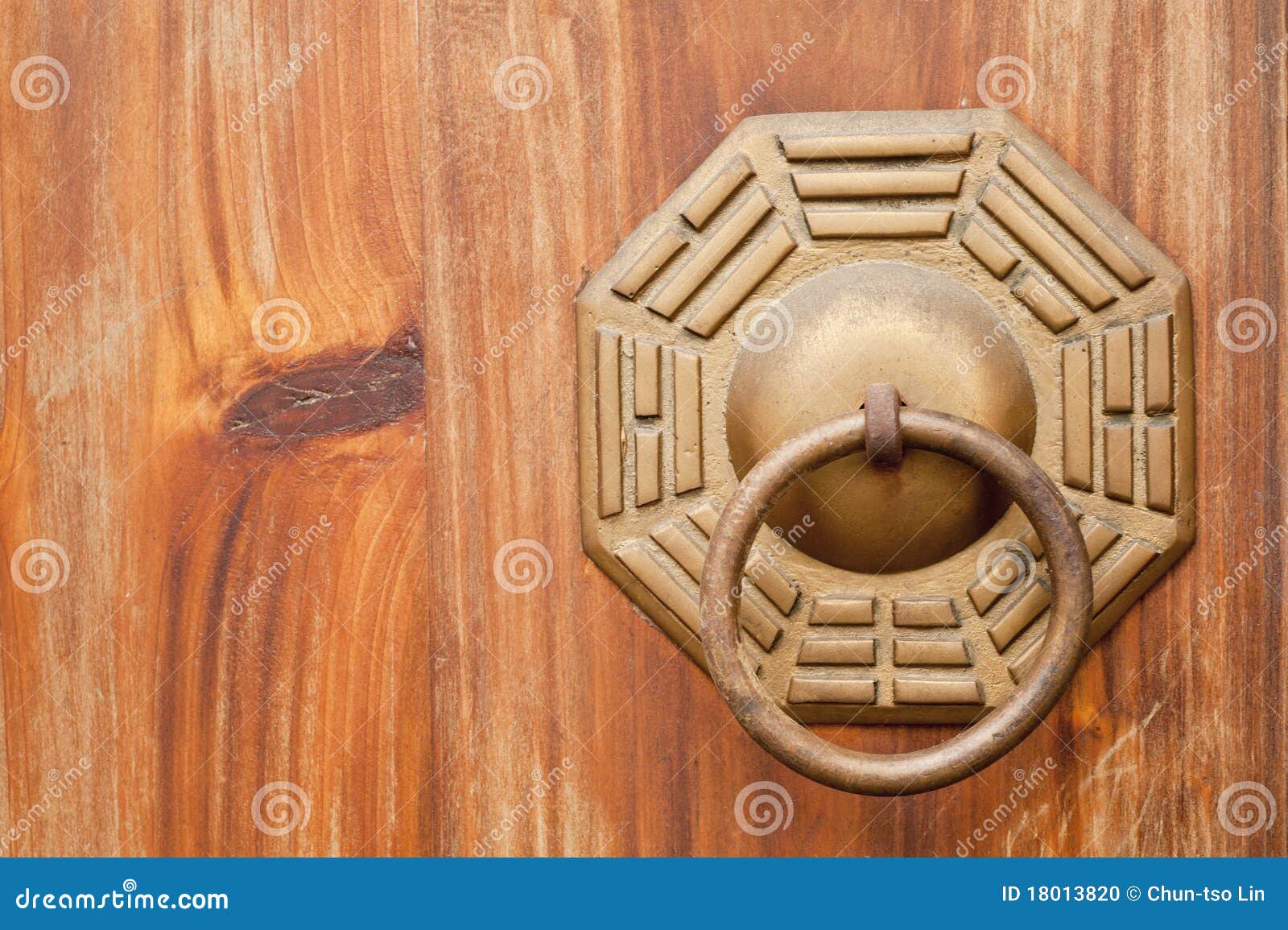 Chinese Ancient Bronze Lock in Wooden Door. Stock Photo - Image of ...