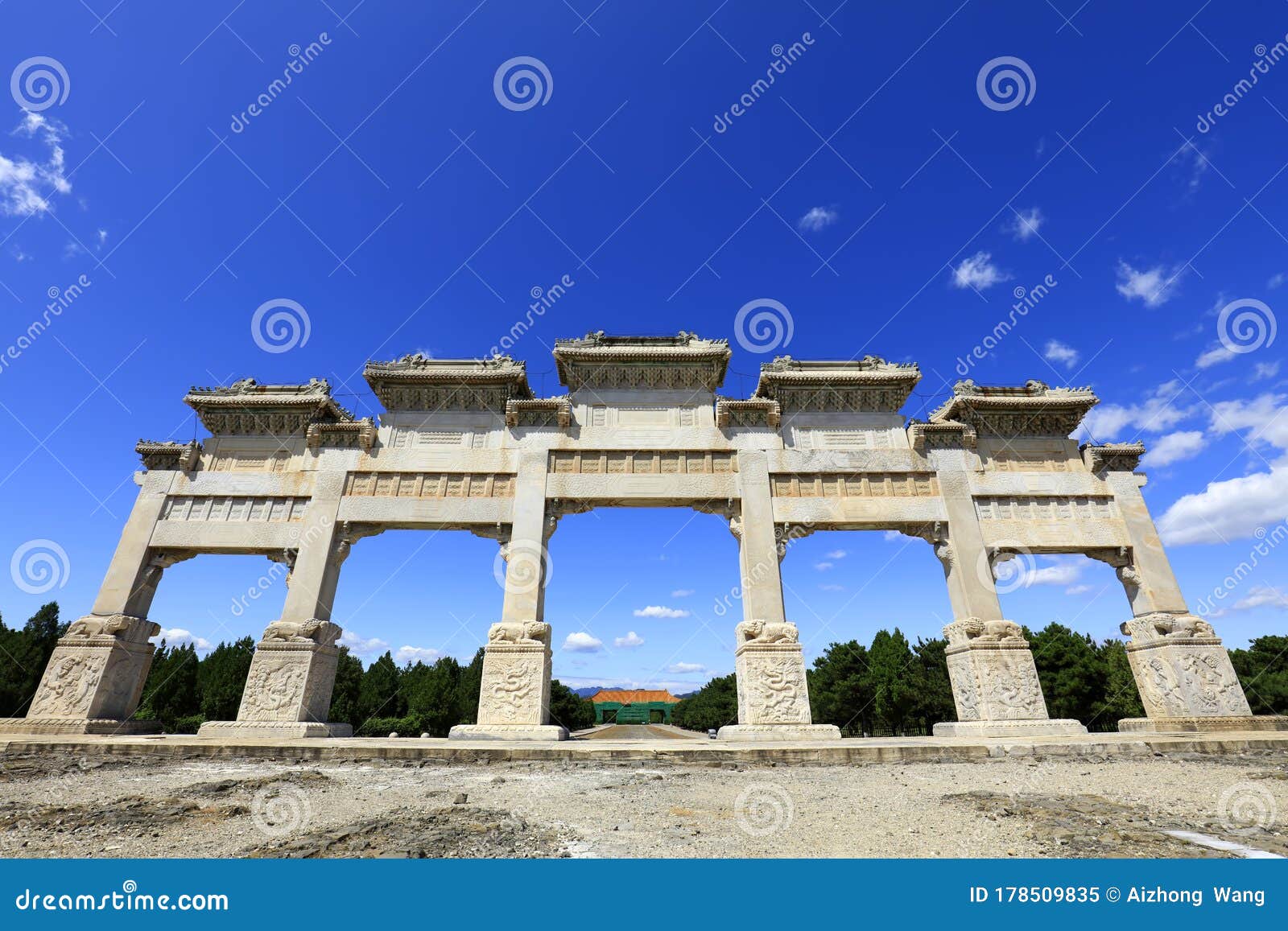 Chinese ancient stone arch stock image. Image of ancient - 178509835