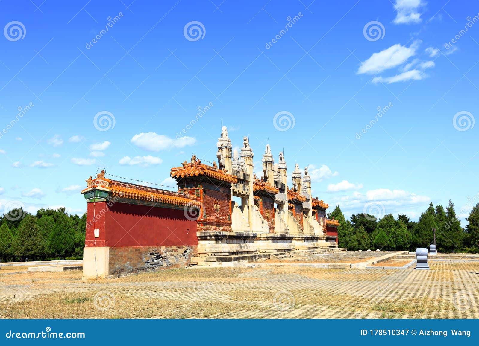 Chinese ancient stone arch stock image. Image of asia - 178510347