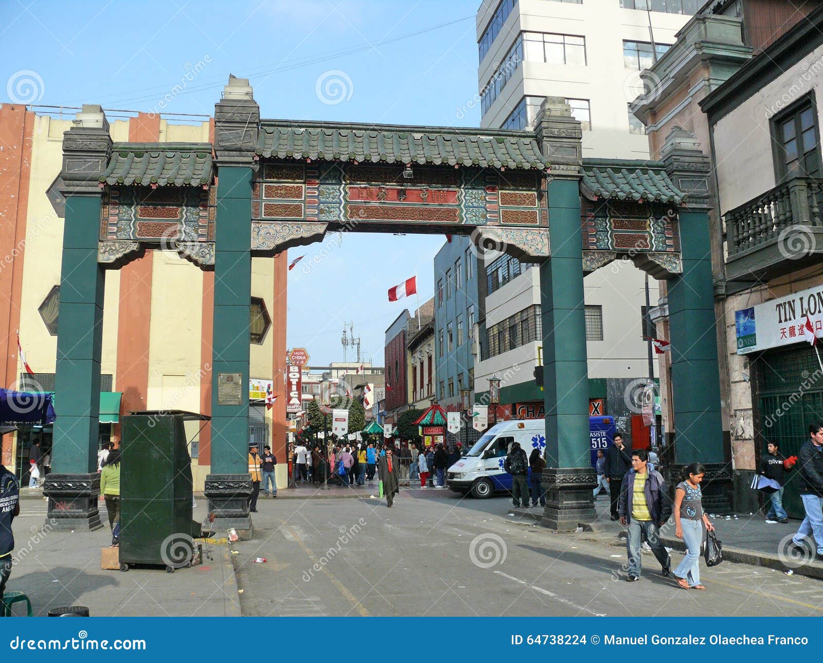 Chinese Arch in Lima Downtown Editorial Stock Image - Image of outdoors ...