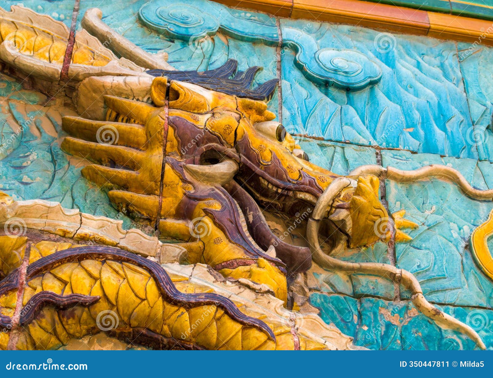 Chinese Art, Dragon Bas-relief Stock Image - Image of dragon, temple ...