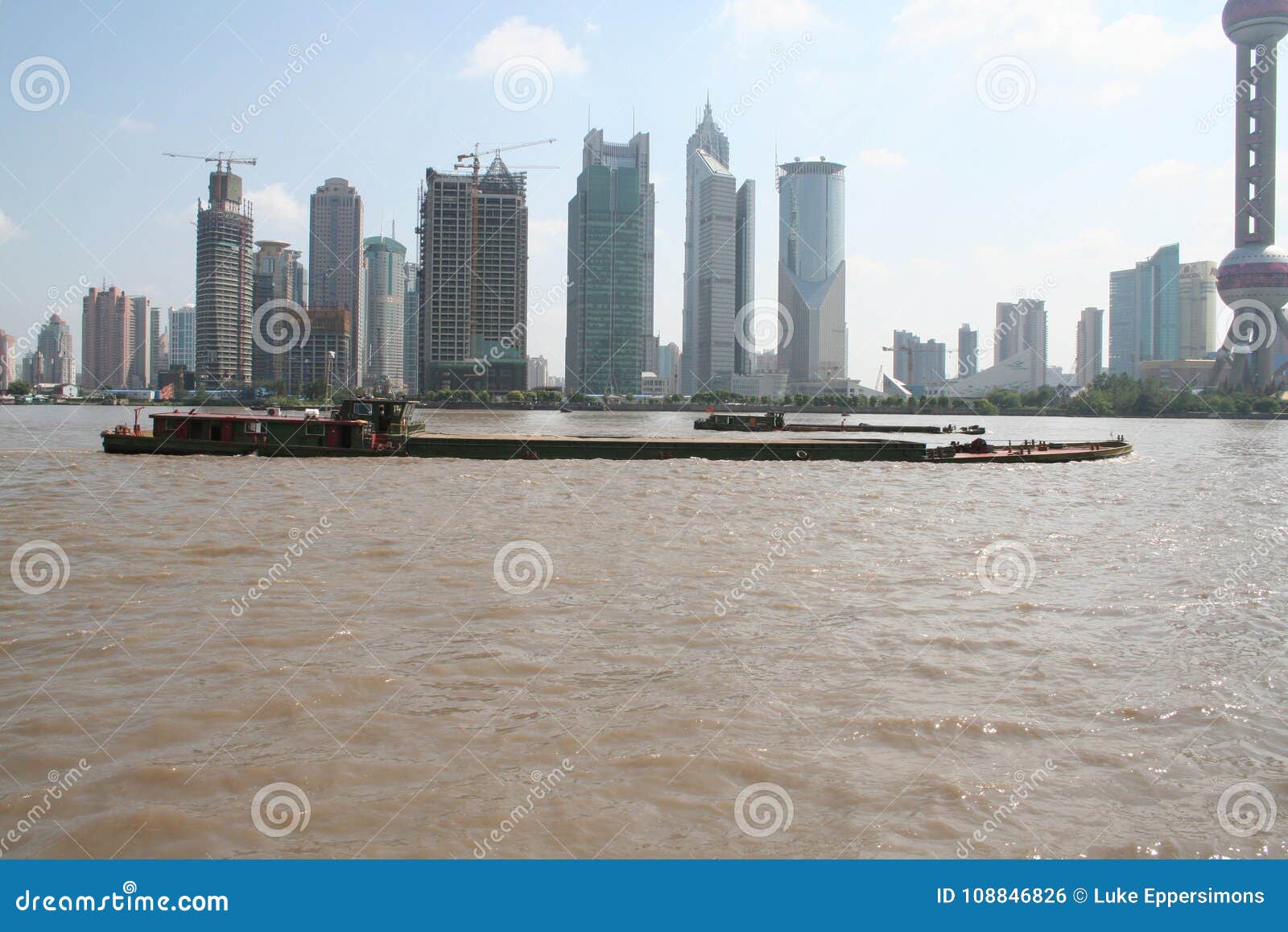 Chinese Barge on the Shanghai Bund Editorial Photo - Image of built ...