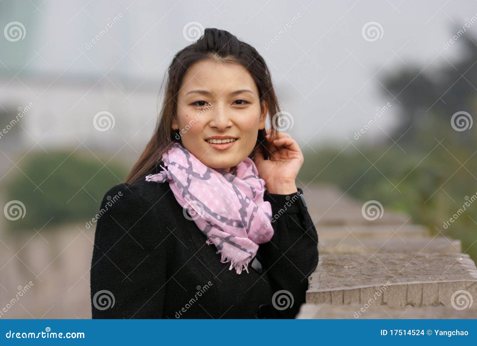 Chinese Beautiful Girl Smile Stock Photo - Image of daytime, asia: 17514524
