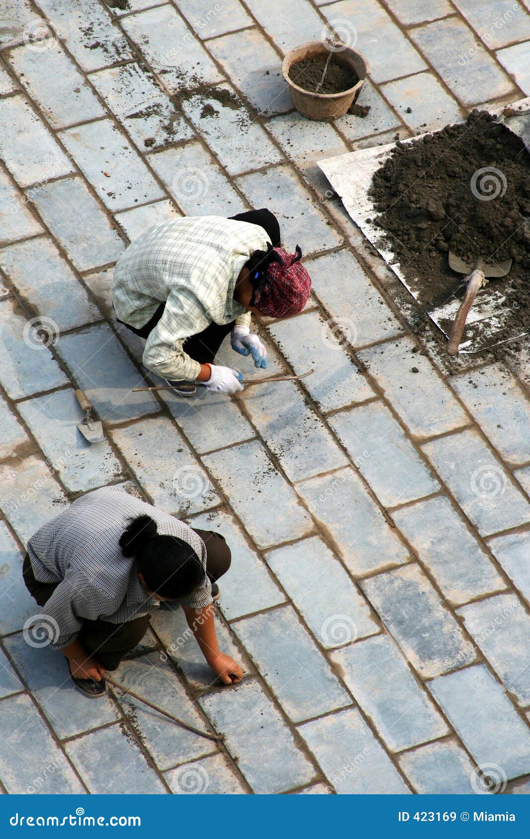 Chinese Bricklayers stock image. Image of bricklaying, construction ...