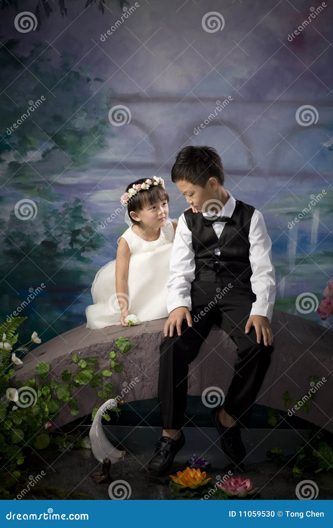 Chinese brother and sister stock photo. Image of enjoy - 11059530