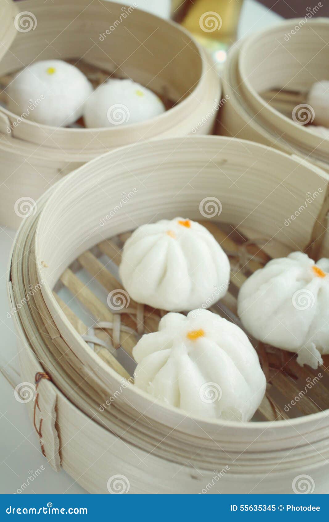 Chinese bun - dim sum stock image. Image of snack, dinner - 55635345