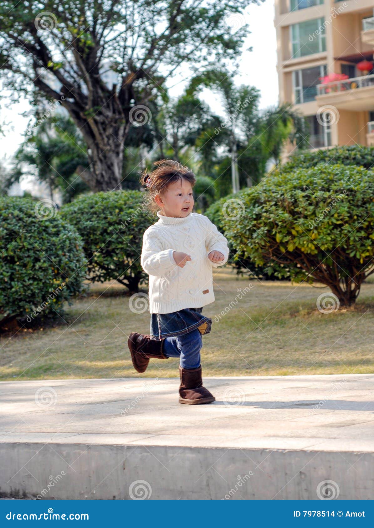 Chinese Child Running Picture. Image: 7978514
