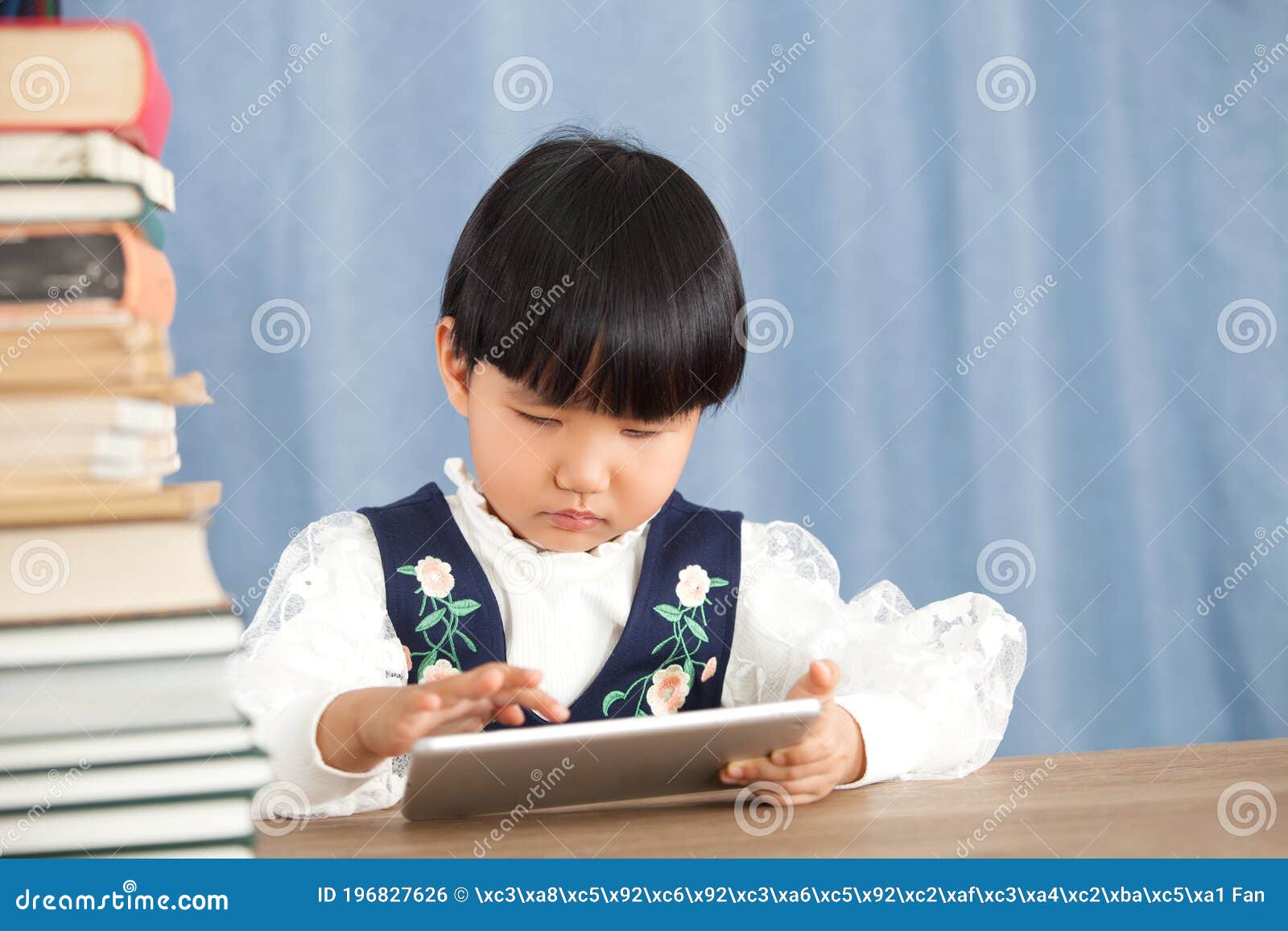 Chinese Children with Heavy Learning Burden Stock Photo - Image of ...