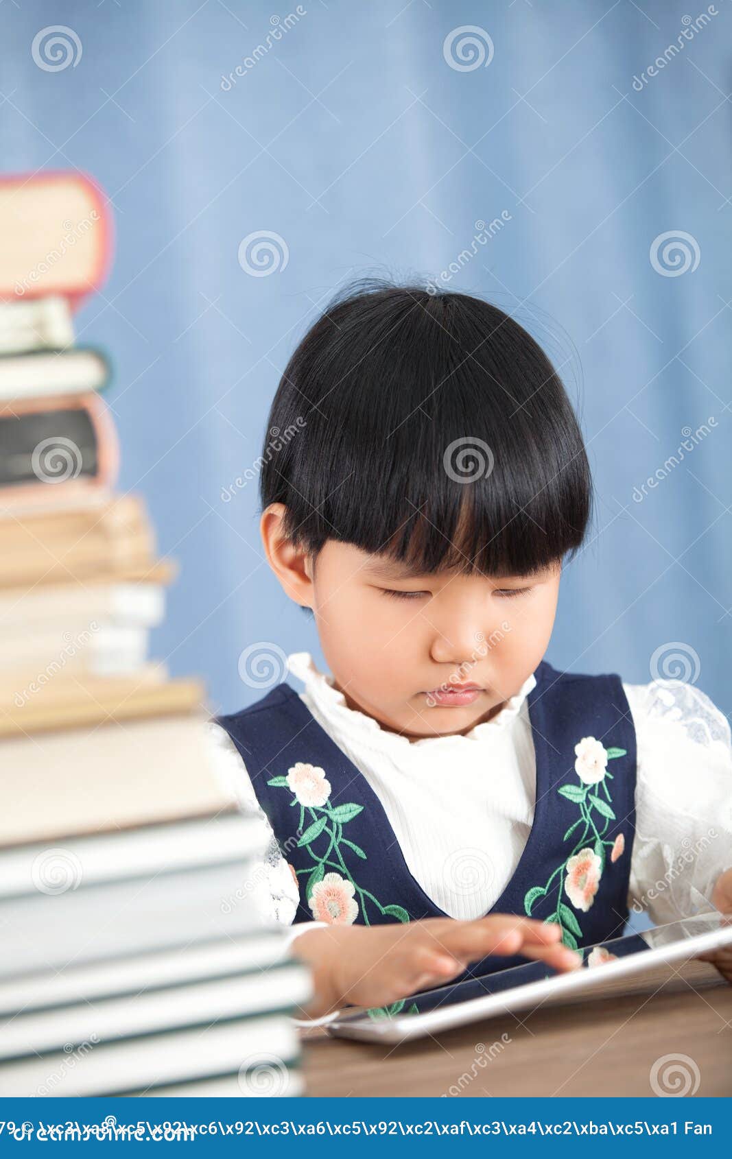 Chinese Children in Learning Indoors Stock Image - Image of learning ...