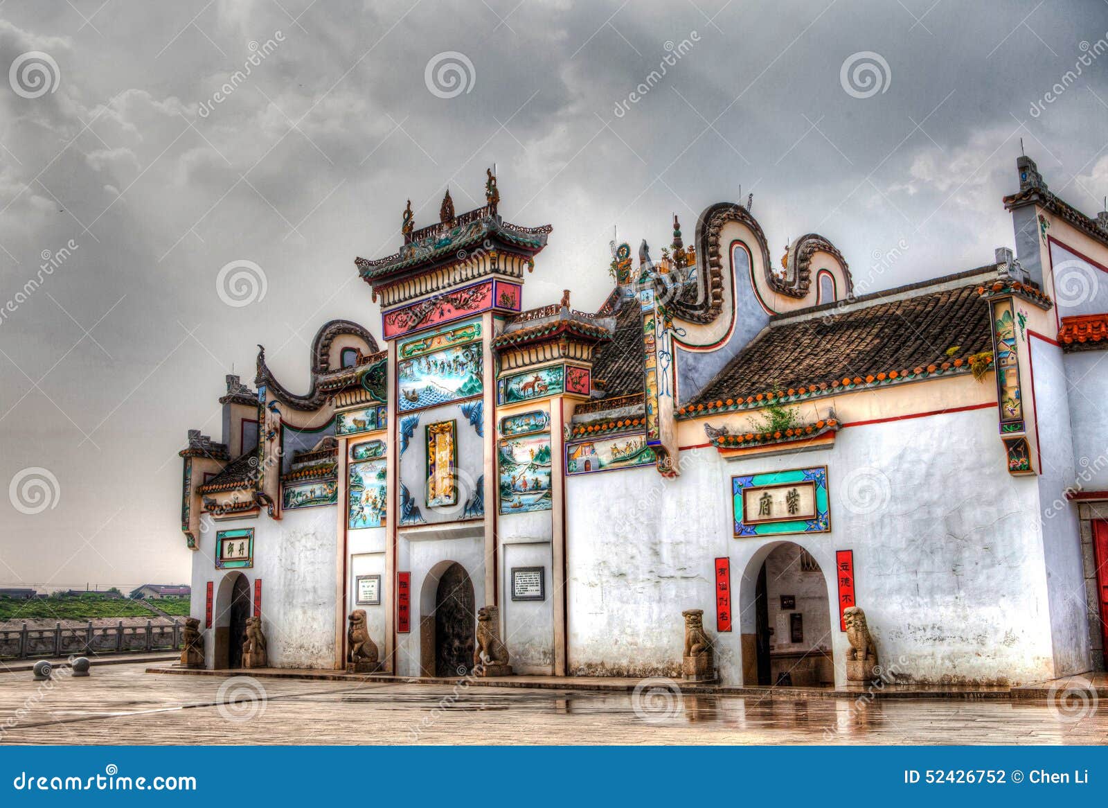 Chinese Classical Architecture Stock Photo - Image of sculptures ...