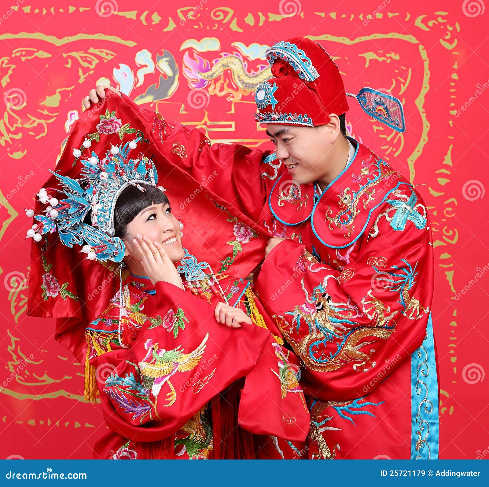 Chinese Couple In Traditional Wedding Cloth Stock Image Image Of