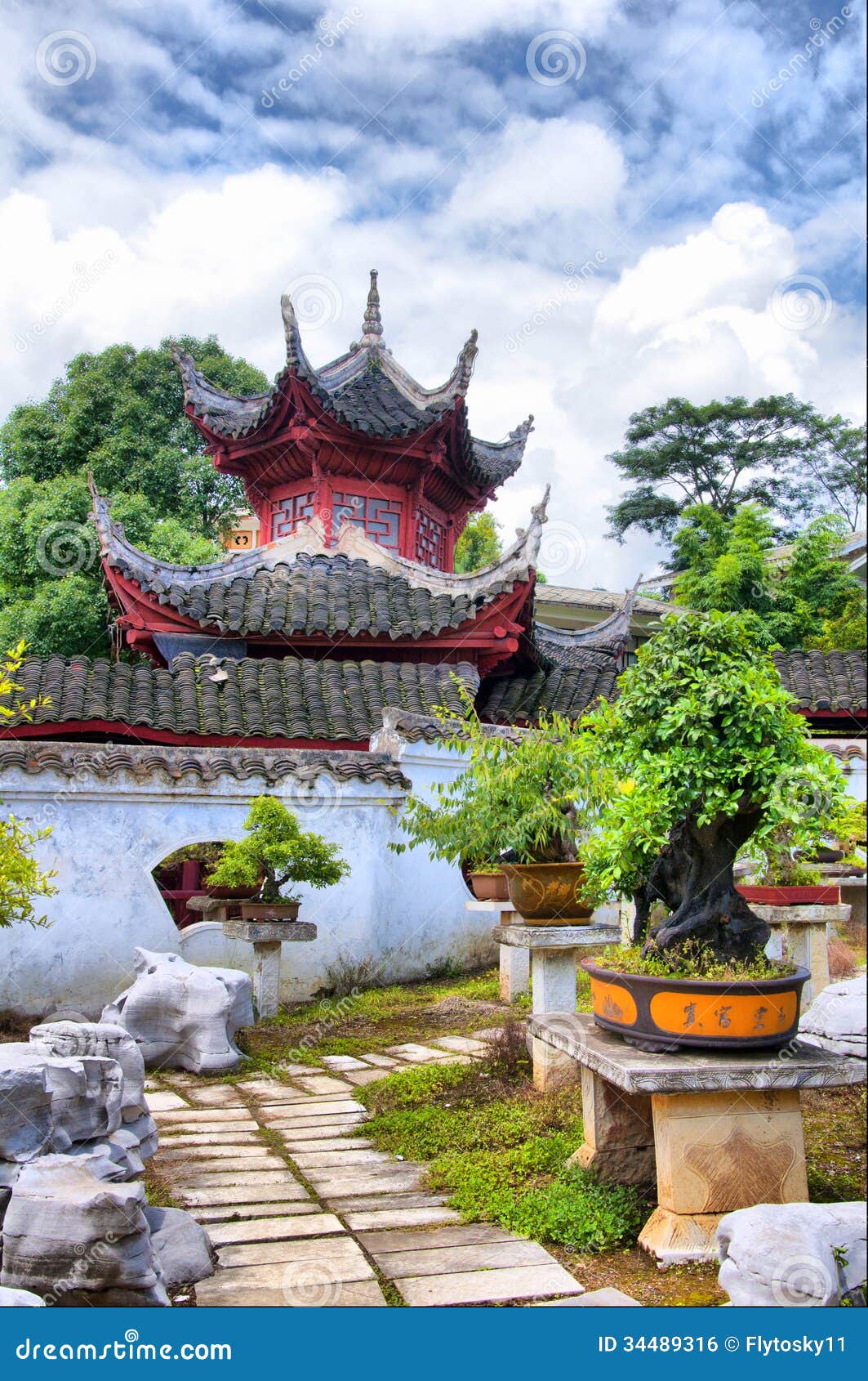 Chinese courtyard stock photo. Image of heritage, famous - 34489316