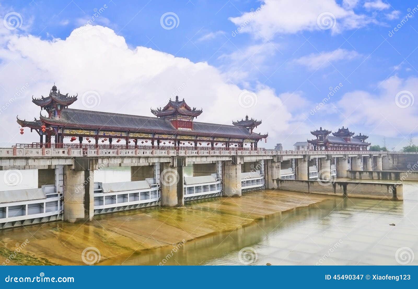 Chinese covered bridge stock image. Image of autumn, travel - 45490347
