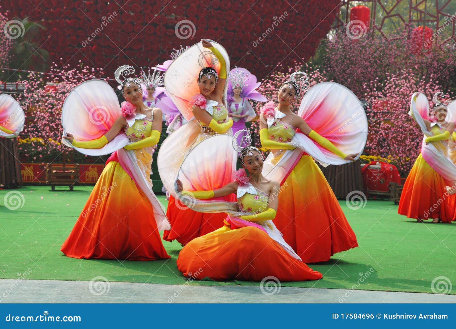 Chinese Dance Group in Beautiful Costumes Editorial Photo - Image of ...