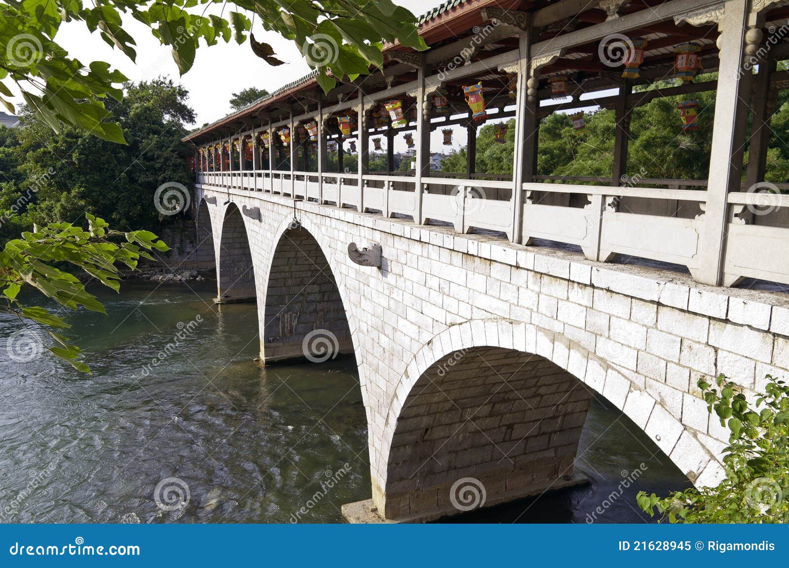 Chinese De Steenbrug Van De Boog Stock Afbeelding - Image of nave ...