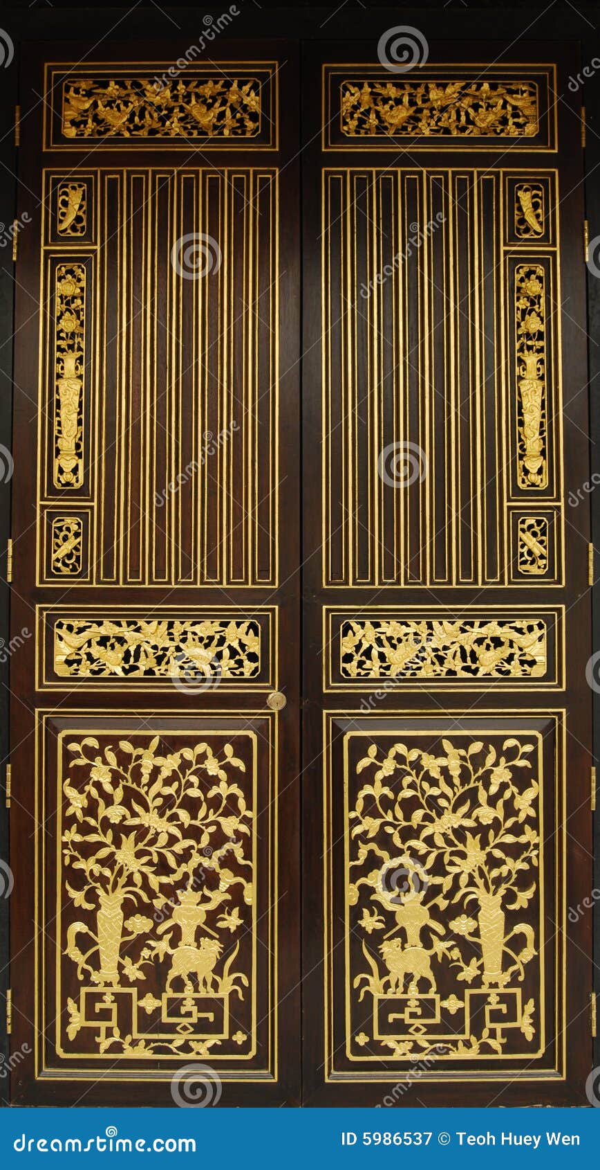 Chinese door stock image. Image of home, dwelling, chinese - 5986537