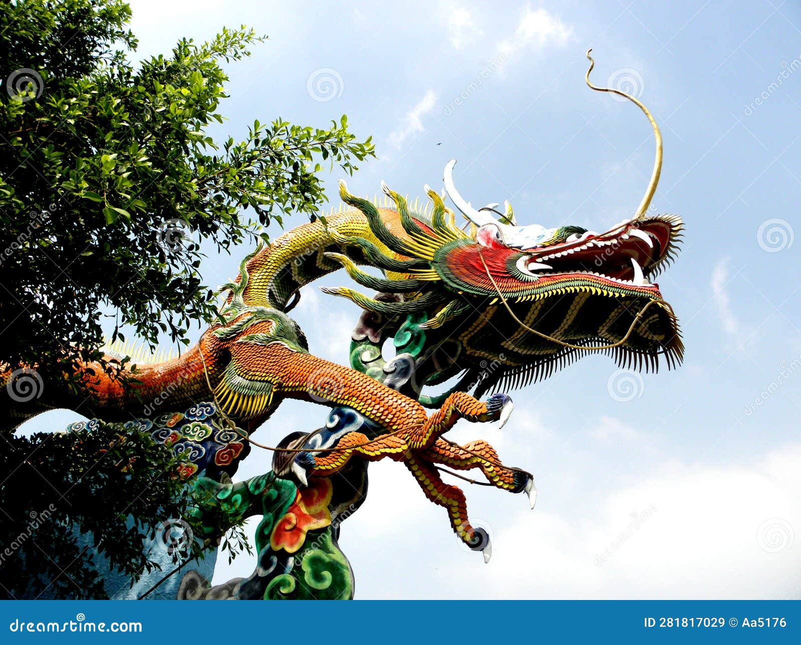 Dragon Claw. Royalty-Free Stock Photo | CartoonDealer.com #35736993