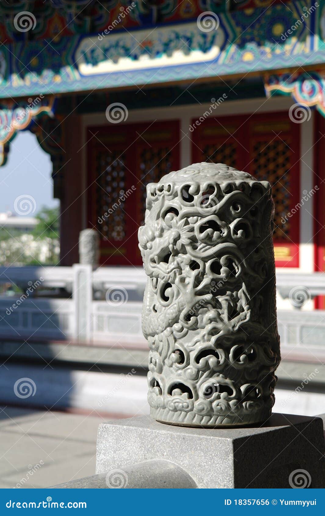 Chinese dragon lamp stock photo. Image of lamppost, zodiac - 18357656