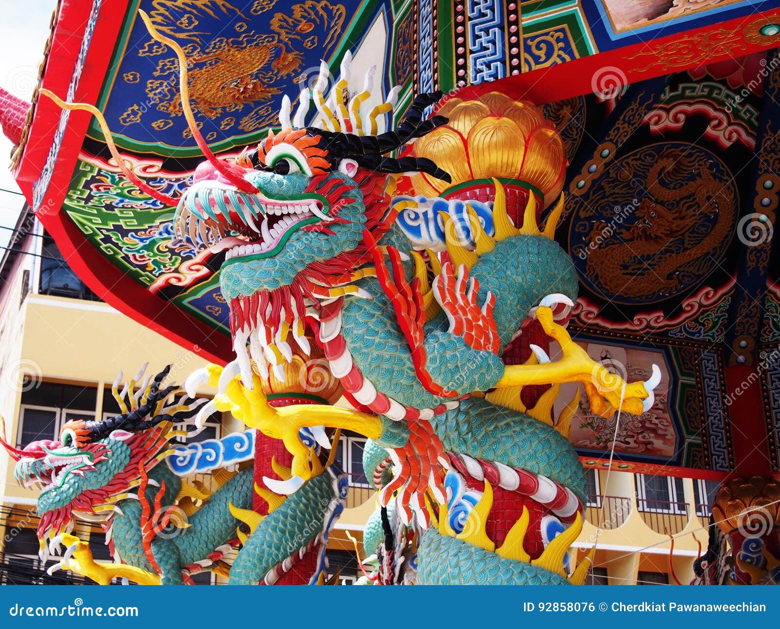 Chinese Dragon Wrapped Around Red Pole Stock Photo - Image of pillar ...