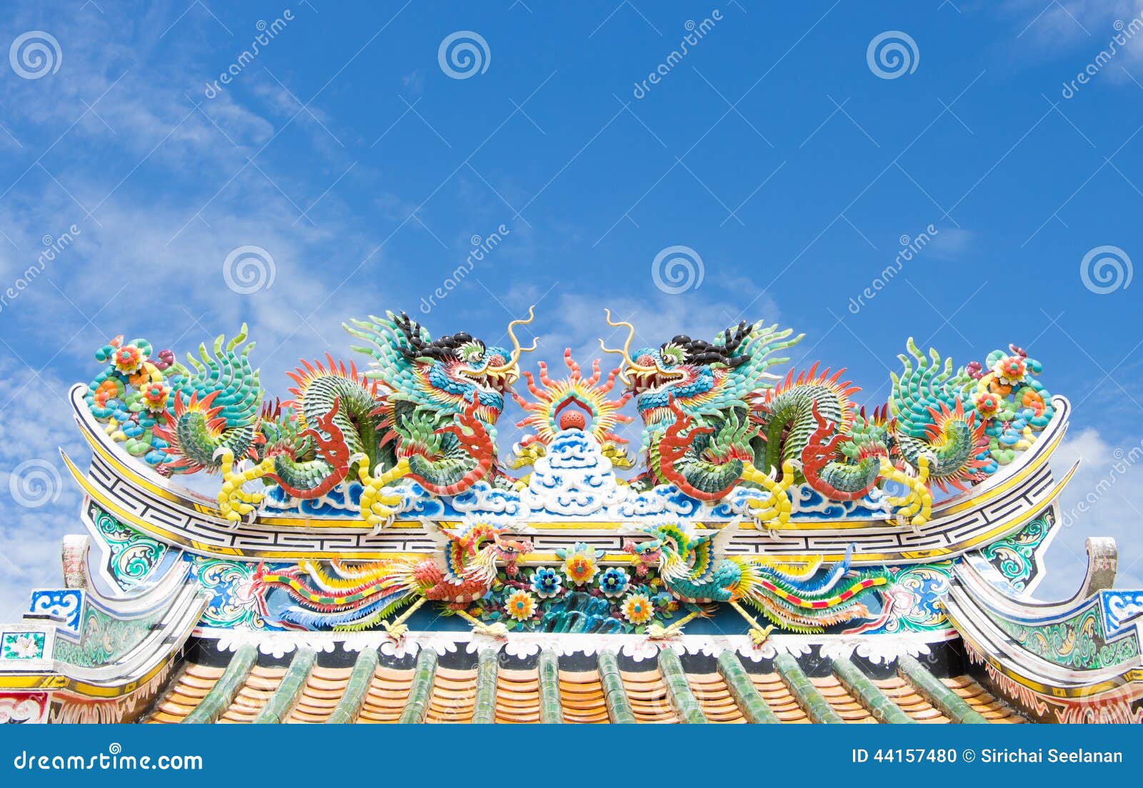 Chinese Dragons, Statues Of Ronin And Fountains At Sunset Royalty-Free ...