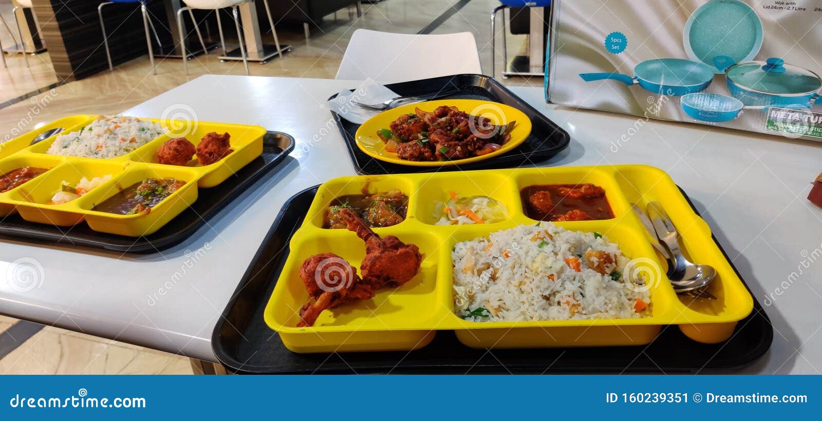 Chinese food Big fat miles editorial photo. Image of food - 160239351