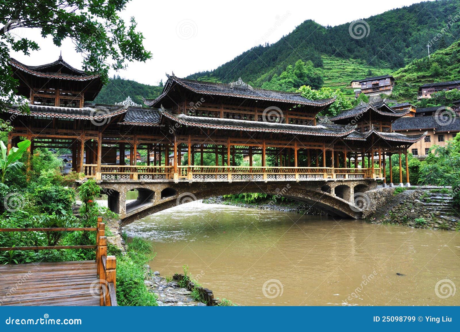 Chinese gallery bridge stock image. Image of beautiful - 25098799