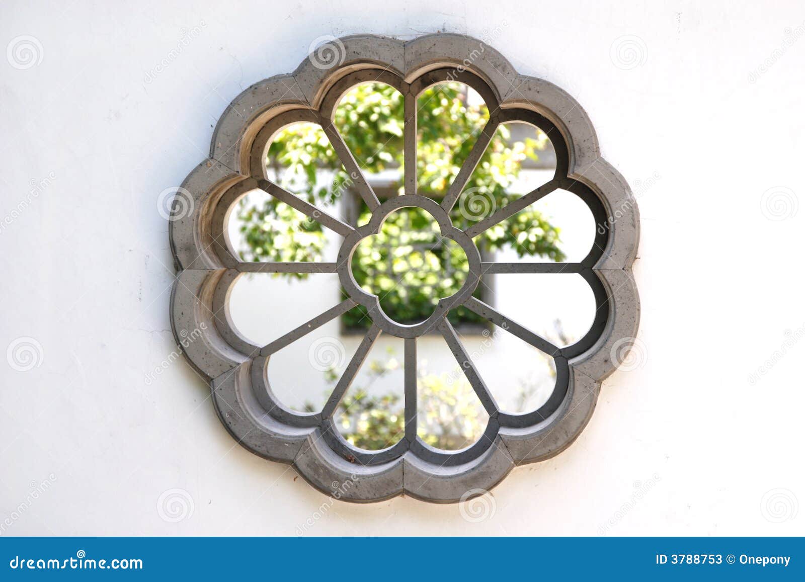 Chinese Garden Window stock image. Image of china, country - 3788753
