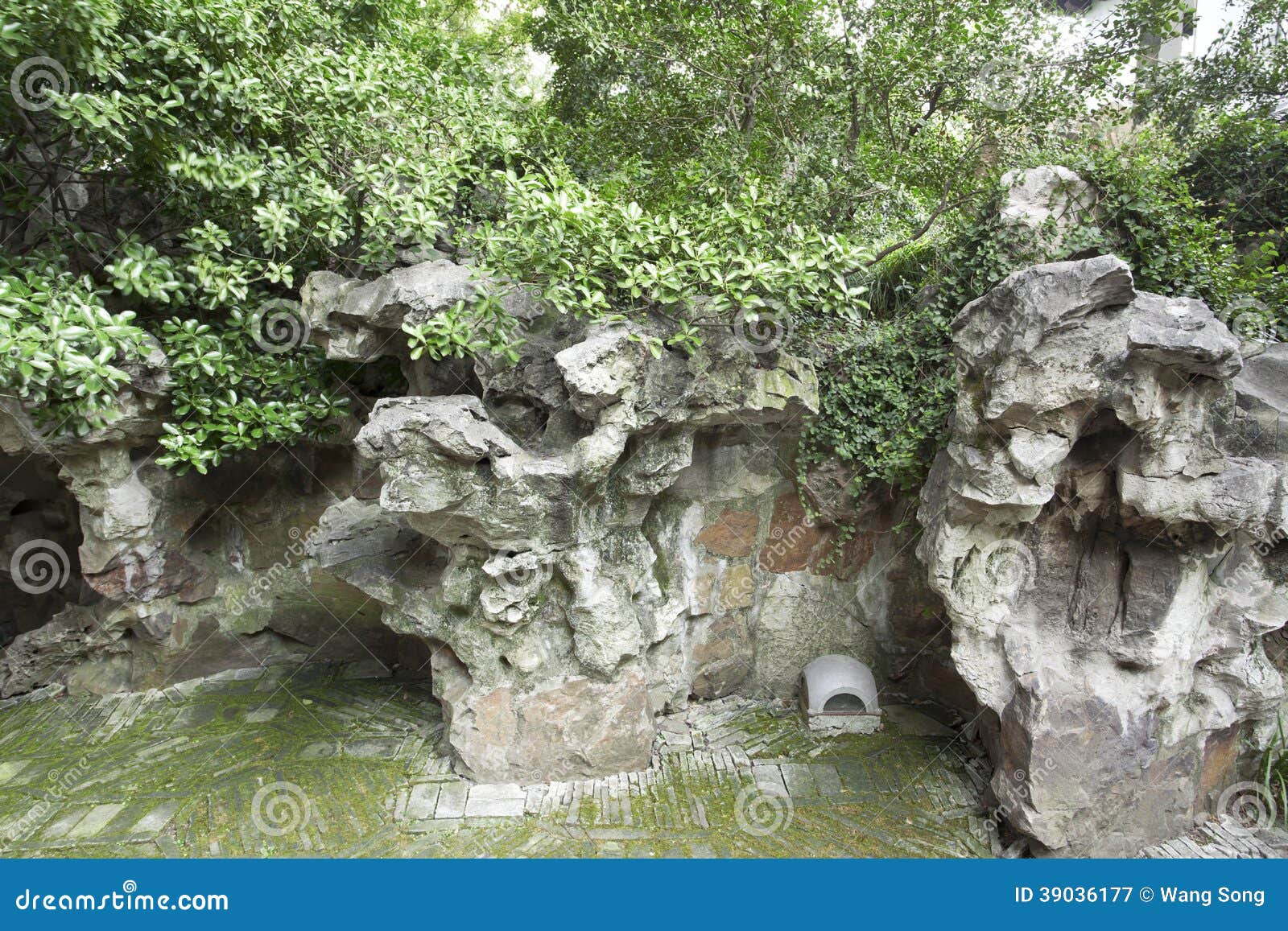 Chinese gardens, stone stock image. Image of wuxi, water - 39036177