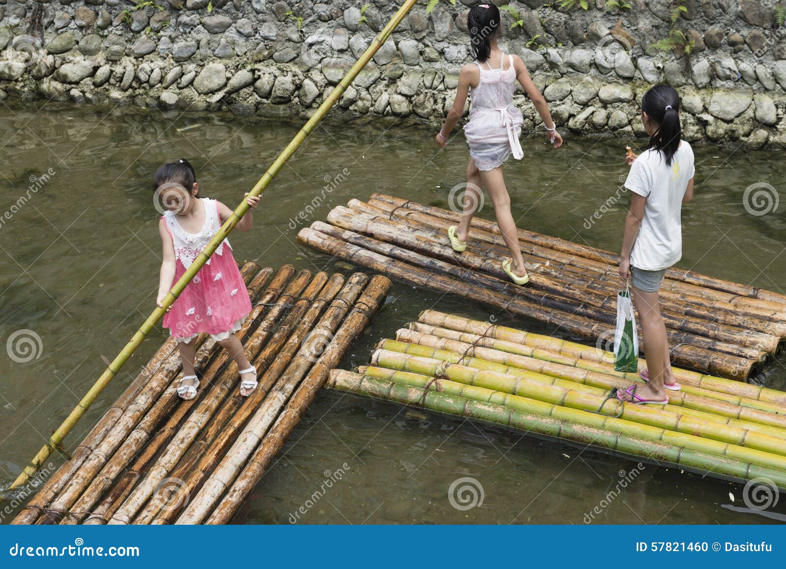 Chinese Girls on Bamboo Raft Editorial Image - Image of girls, summer ...