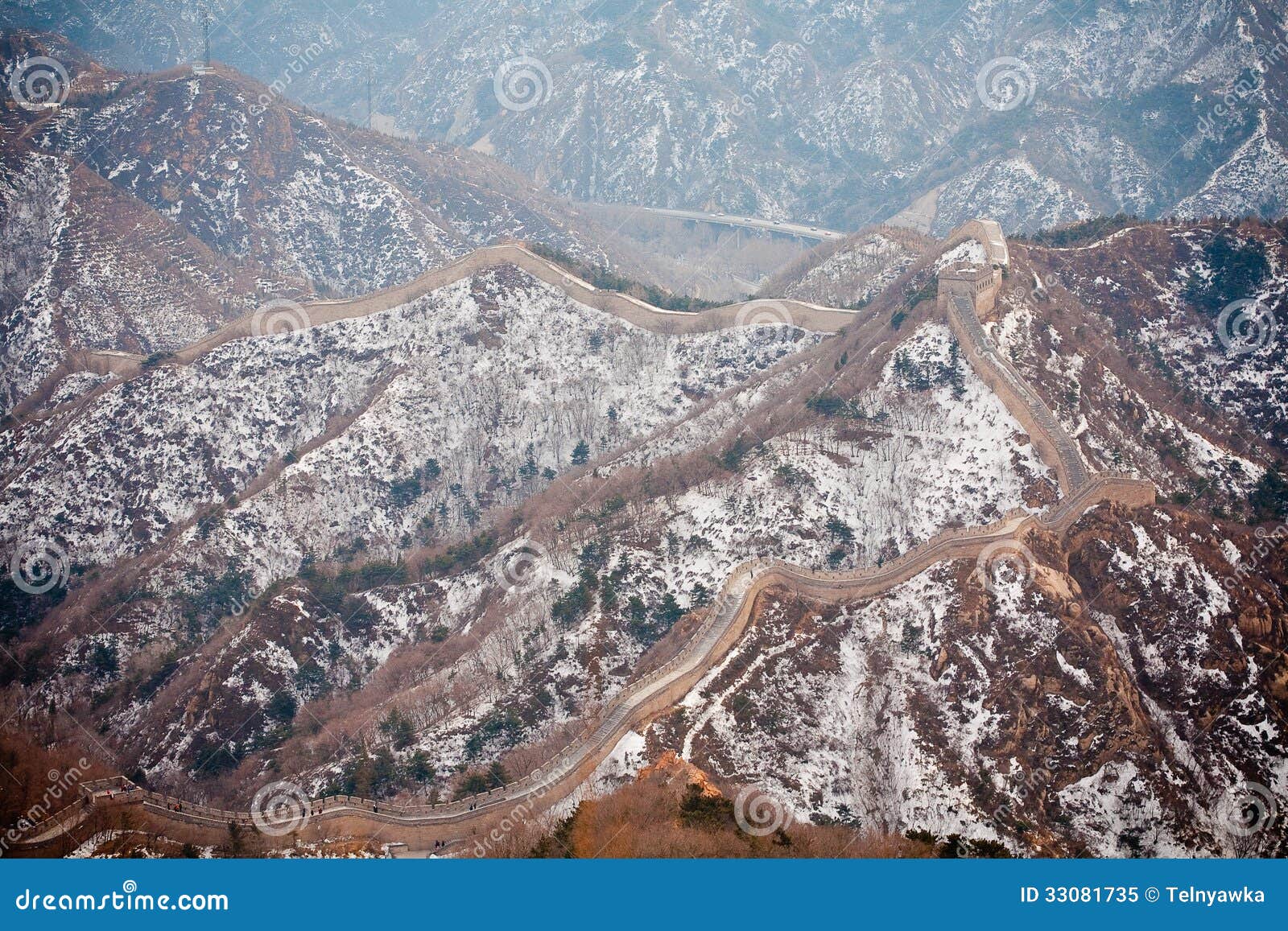 Chinese Great Wall in Winter Stock Image - Image of beijing, morning ...