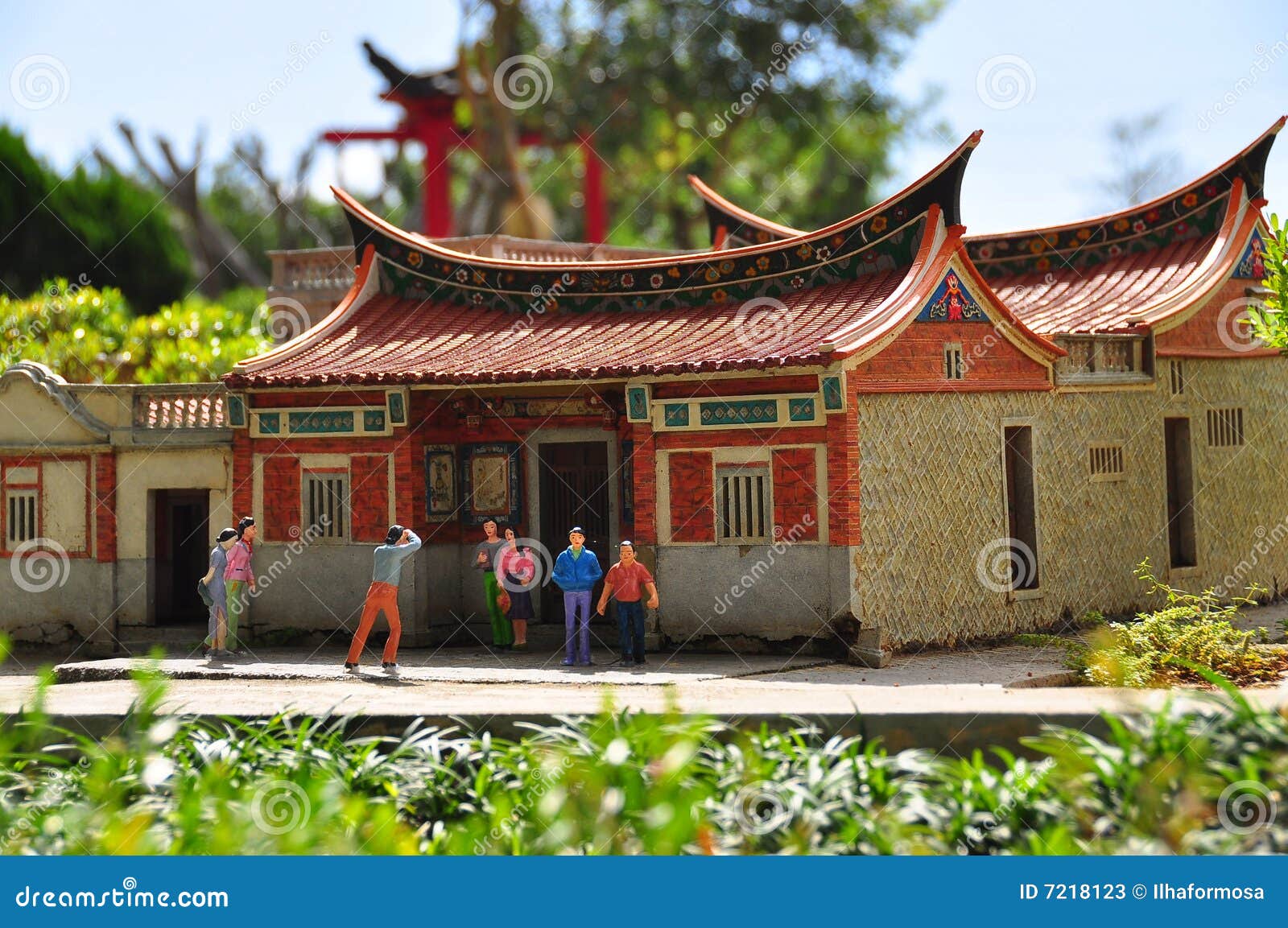 Chinese house stock image. Image of structure, roof, gathering - 7218123
