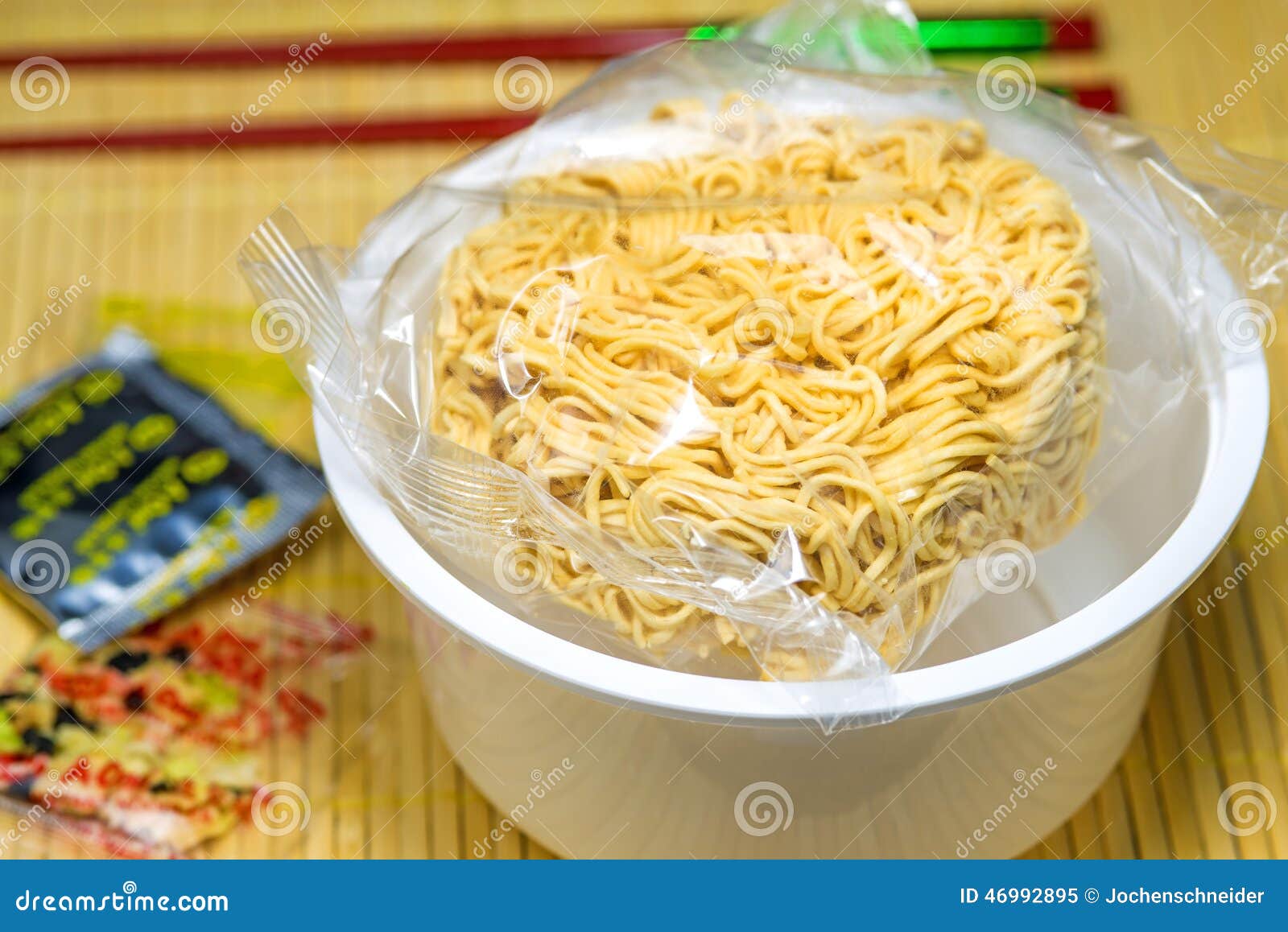 Chinese Instant Noodle Soup Stock Image - Image of vegetable, uncooked ...