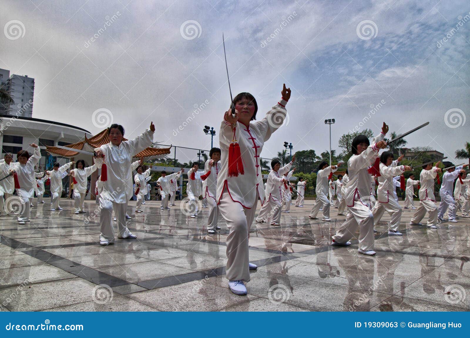 Chinese Kung Fu Performance Editorial Stock Photo - Image of kung ...