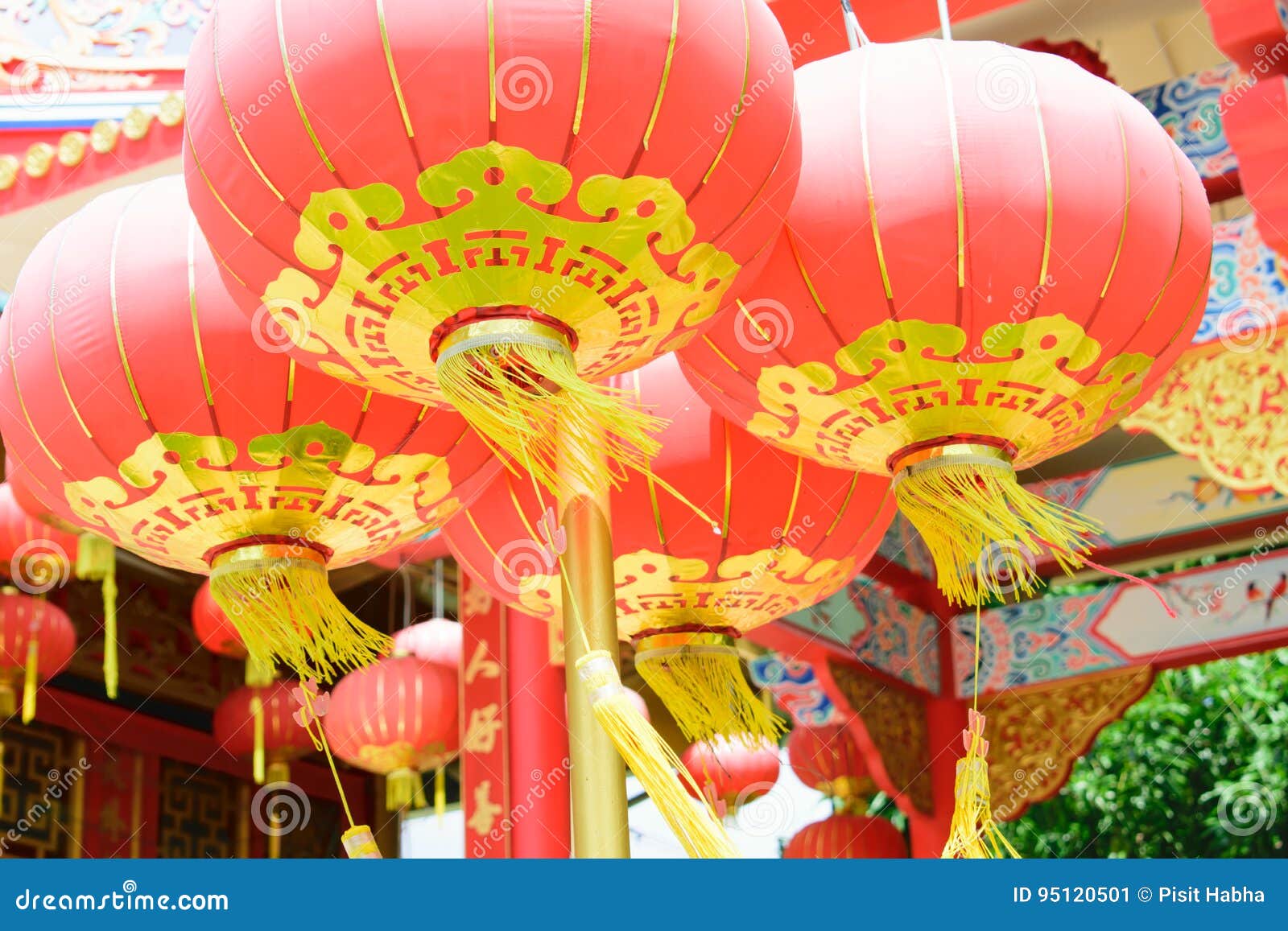 Chinese lamp editorial photo. Image of light, bright - 95120501