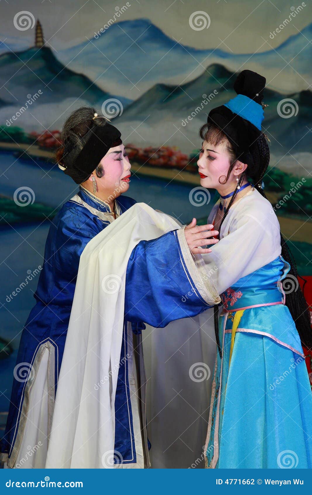 Chinese local opera editorial photography. Image of actress - 4771662