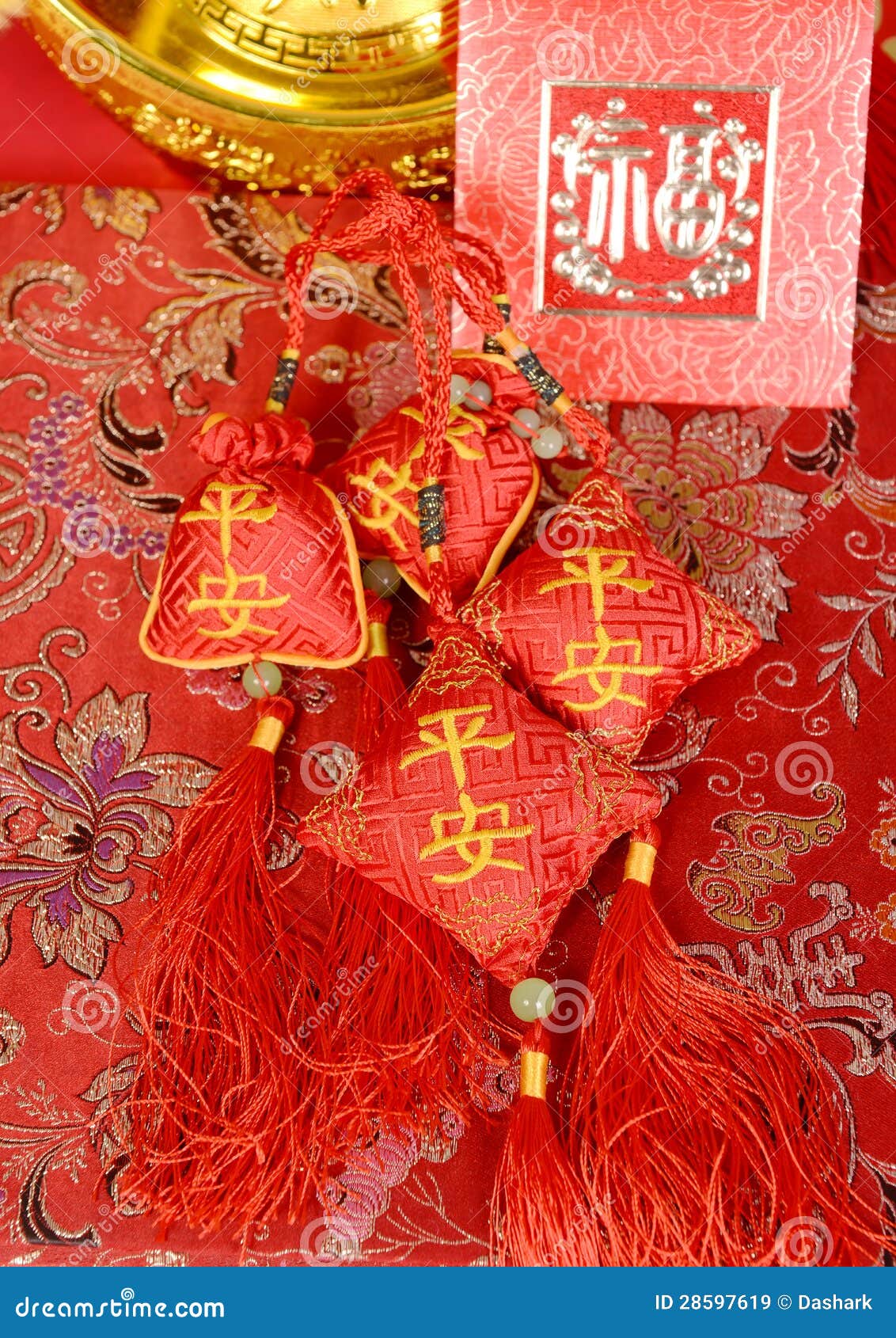 Chinese lucky knots stock image. Image of beijing, oriental - 28597619
